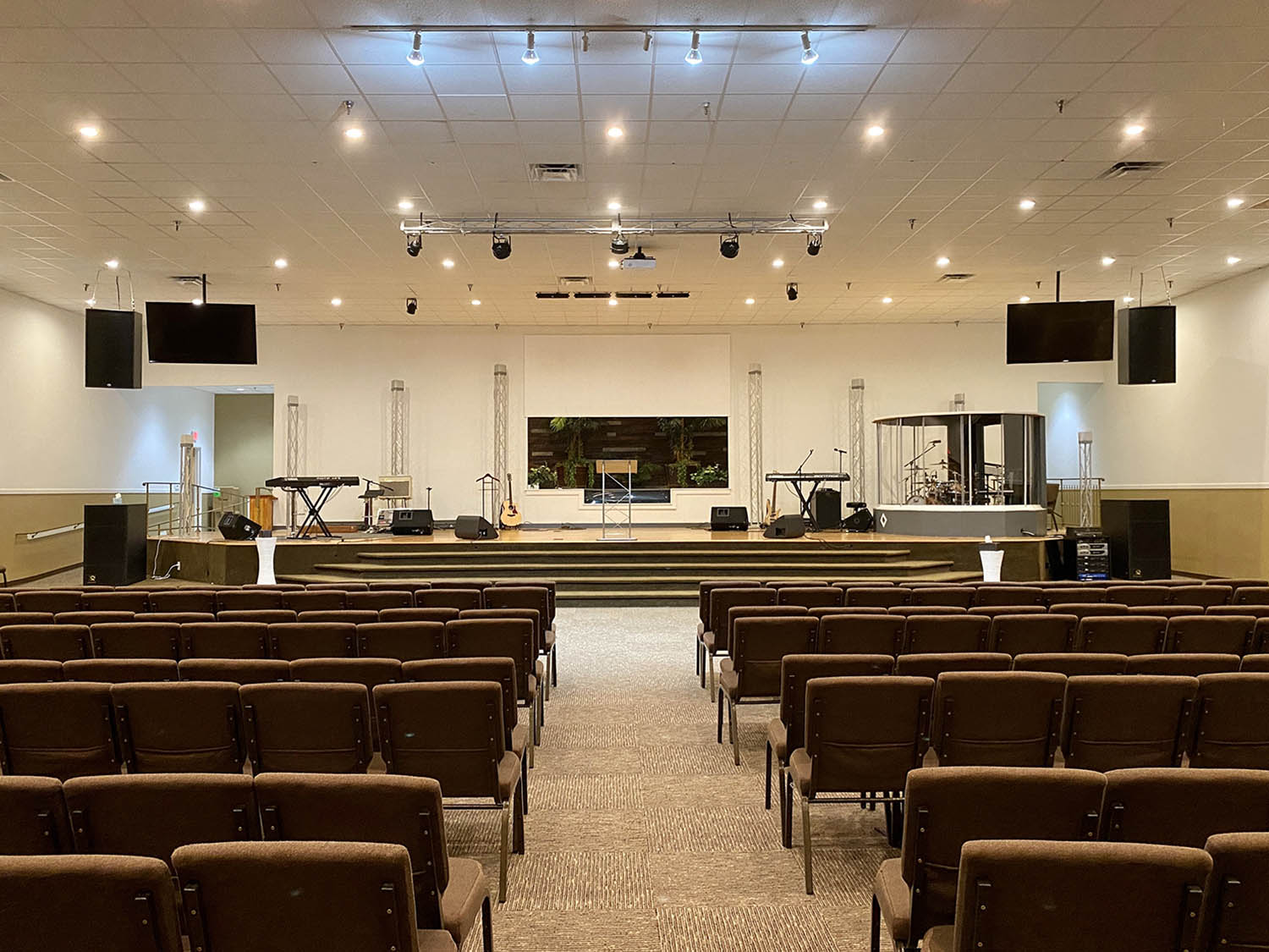 Los Pentecostales de Newport News Installs Permanent Danley ...