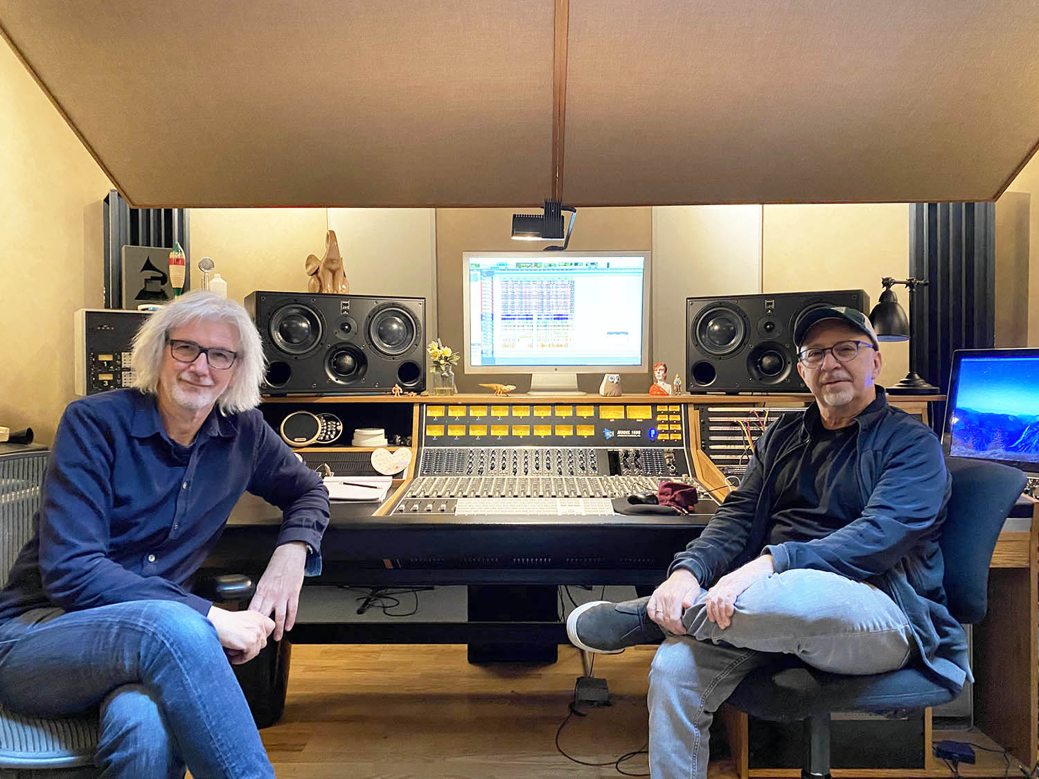 Like All of the Other NYC-Area Studios They Frequent, Tony Shanahan and ...