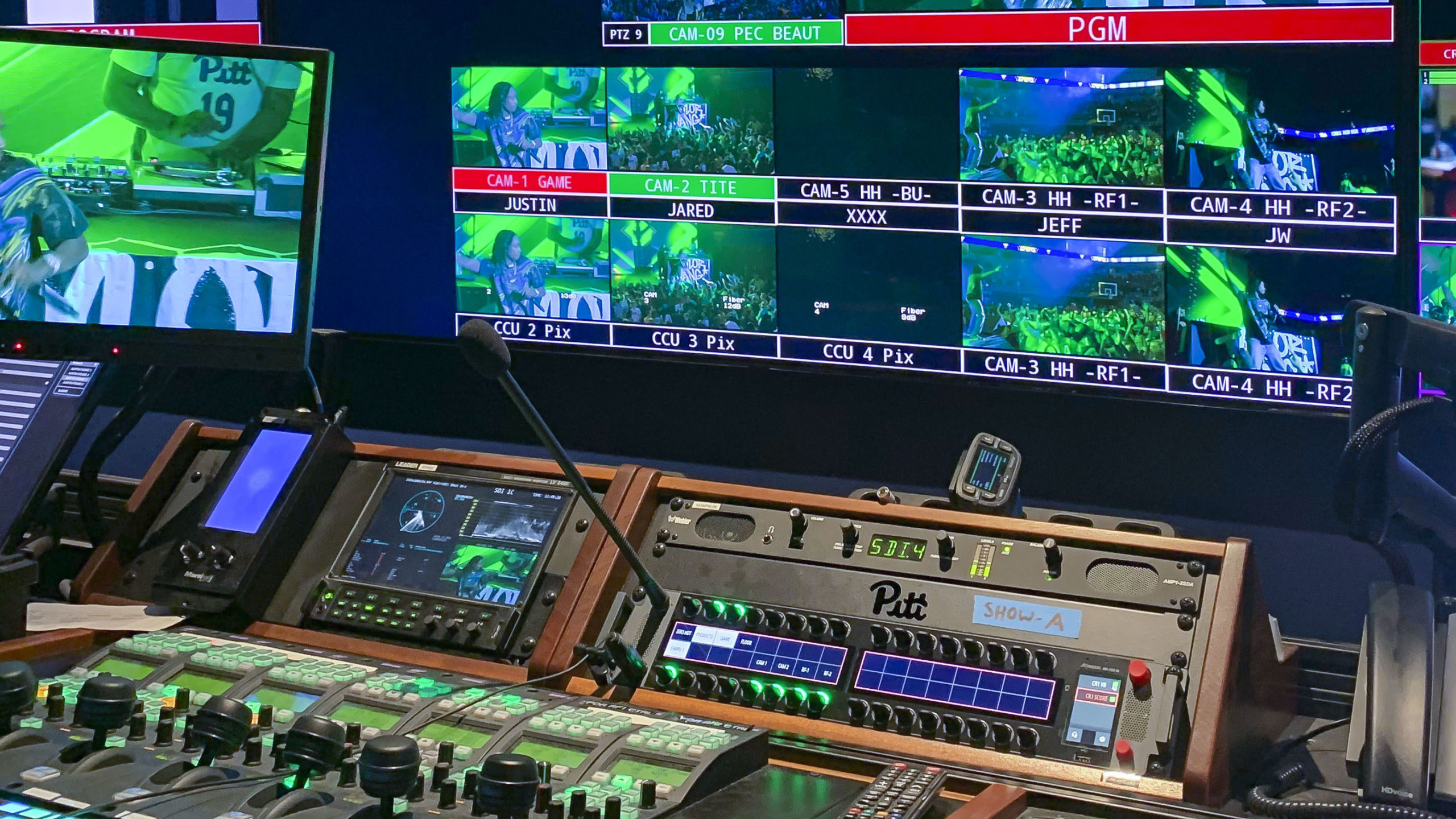 Pitt Deploys Campus-Wide Comms - Mixonline
