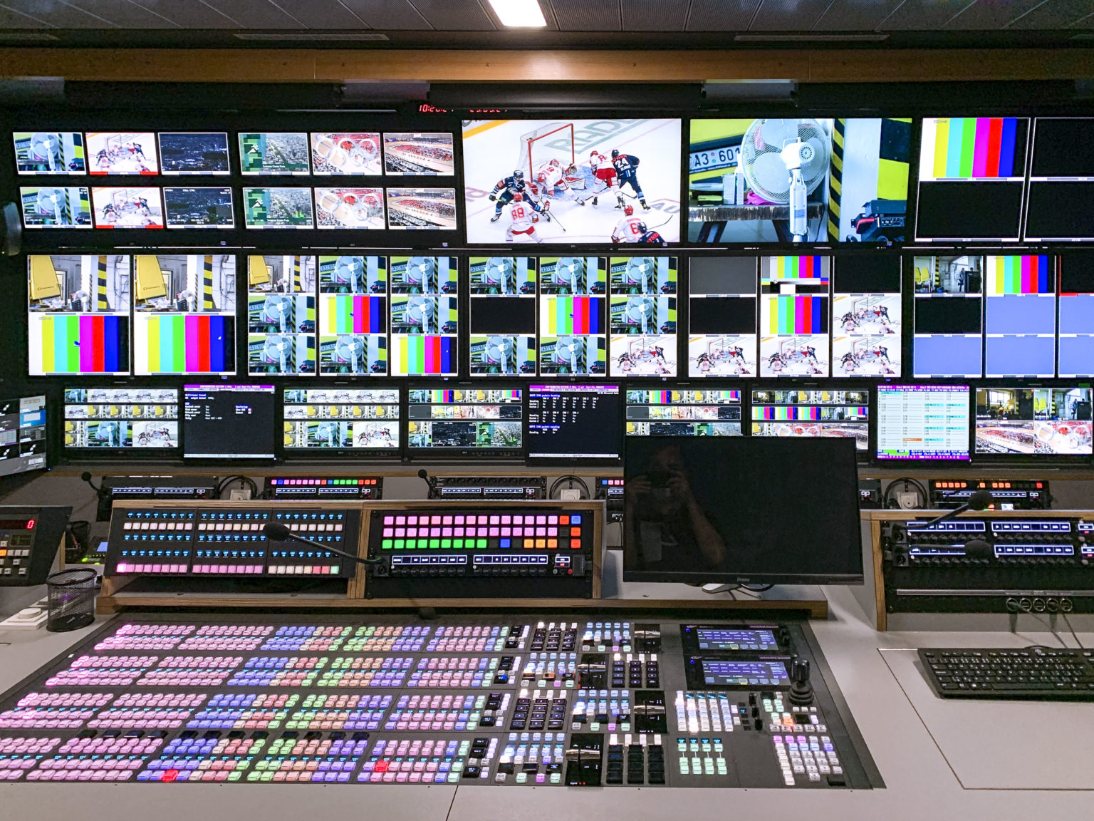 Czech TV Gets Smart with New Gear
