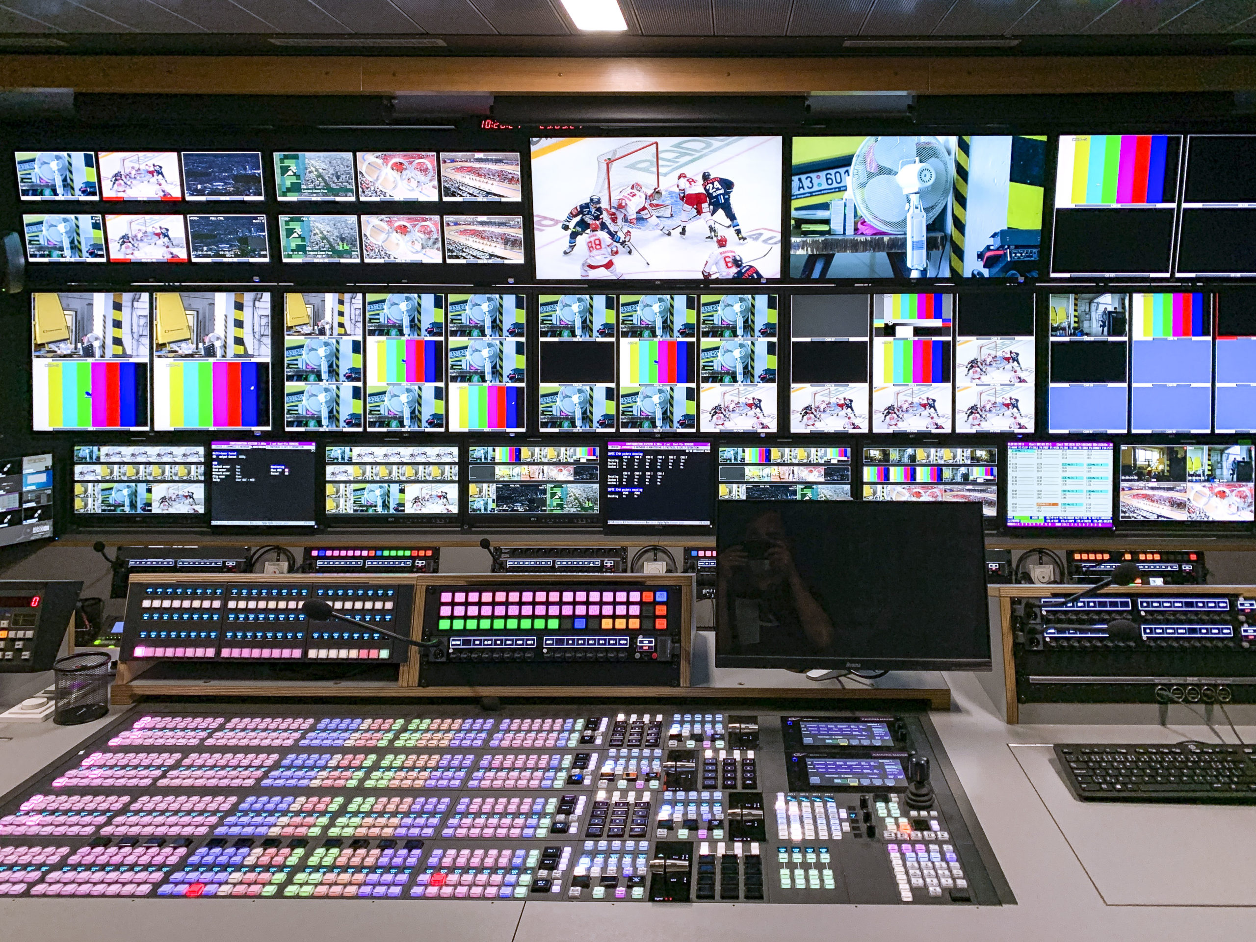 Czech TV Gets Smart with New Gear - Mixonline