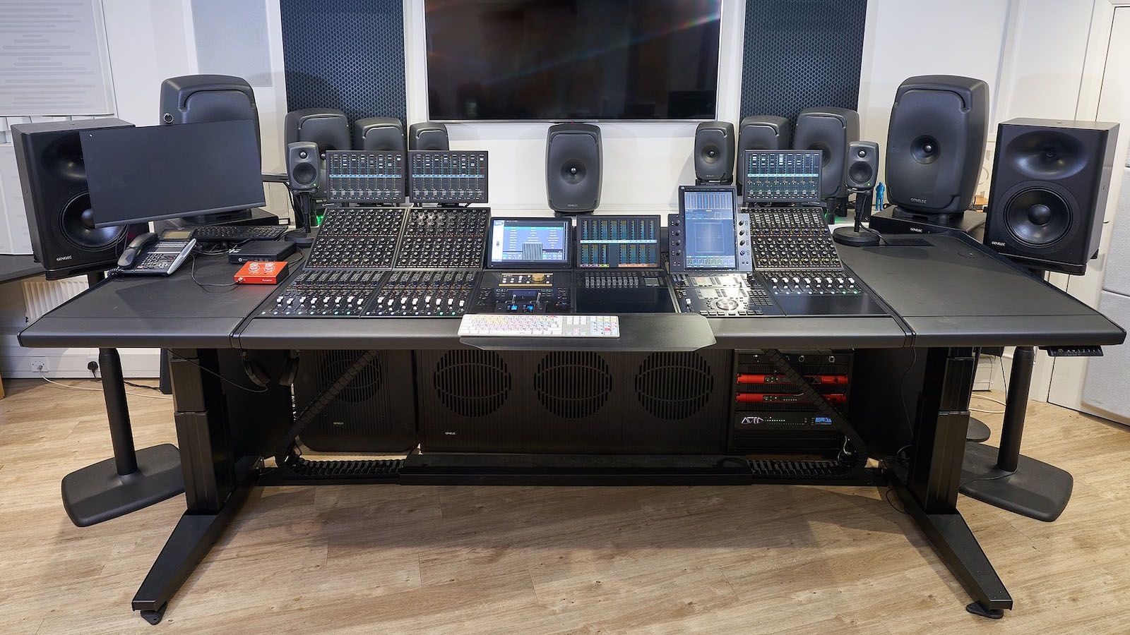 Soundz Fishy FlexSurface System for Avid S6 Surface Debuts