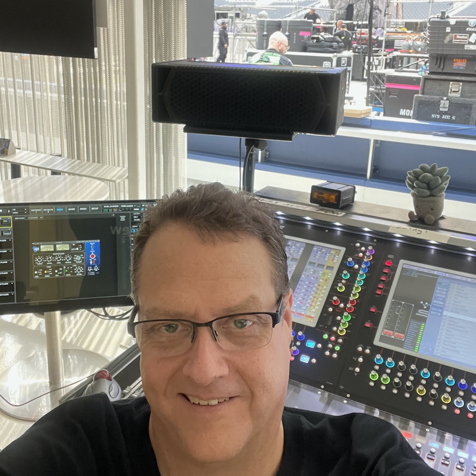 Travis Scott Tour Chooses to Mix with Waves SuperRack and Waves Plugins ...