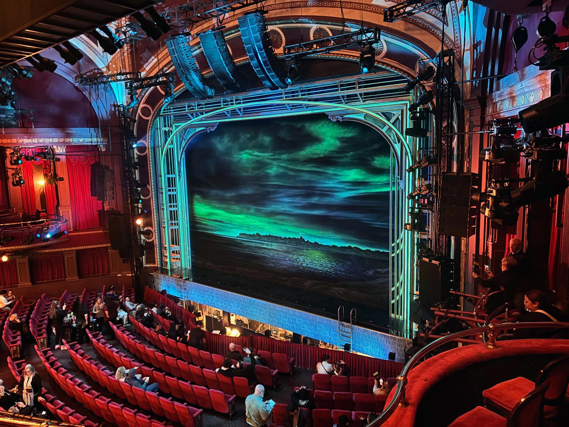 Two Classics Reunited: The Great Gatsby is Back on Broadway with L ...