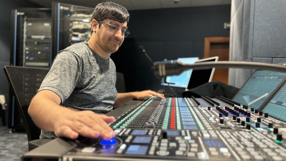 Oman TV Transforms Theater for Live and Broadcast Events - Mixonline